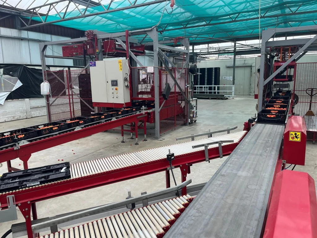 Taks TTS 8213 automatic unloading system for pipe rail trolleys with ...