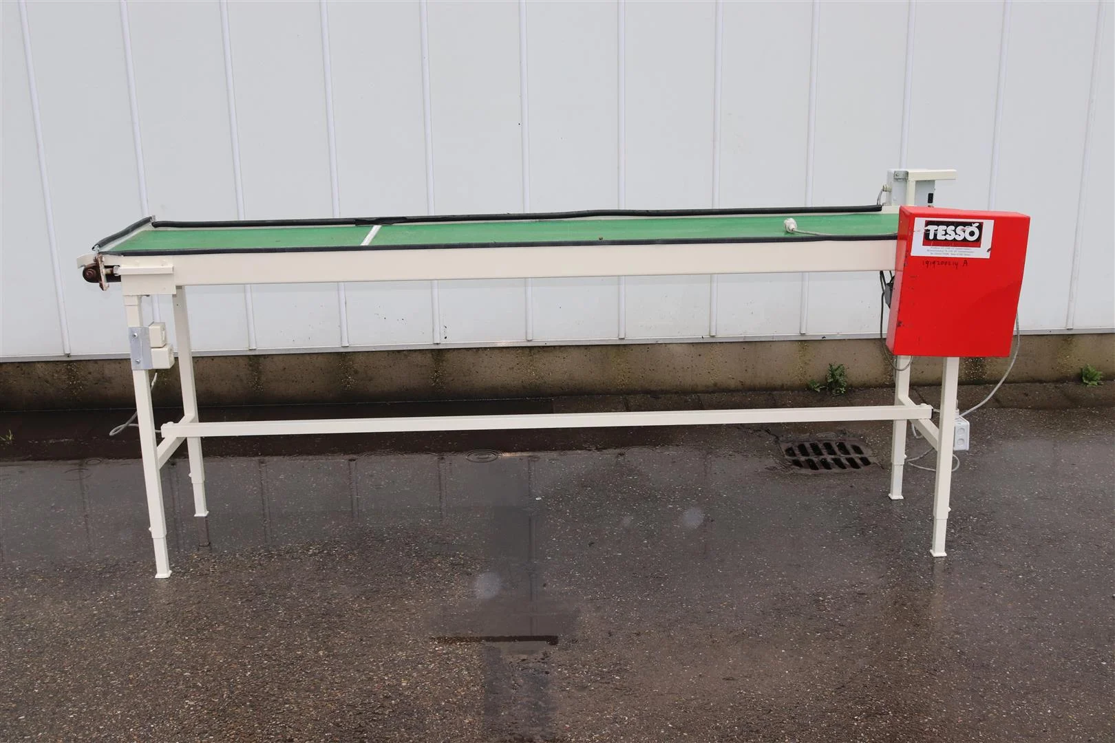 Tesso conveyor packing table 255 x 50 cm • Duijndam Machines