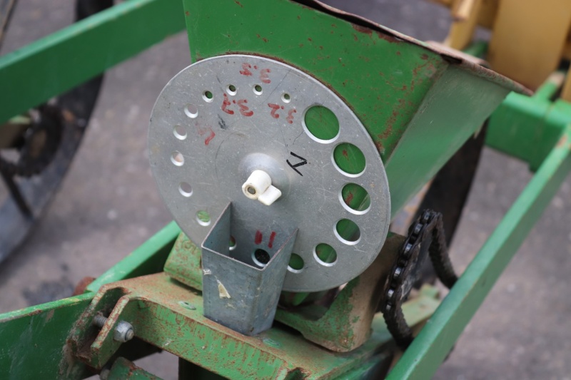 Thilot Mechanische zaaimachine 4 rijig • Duijndam Machines