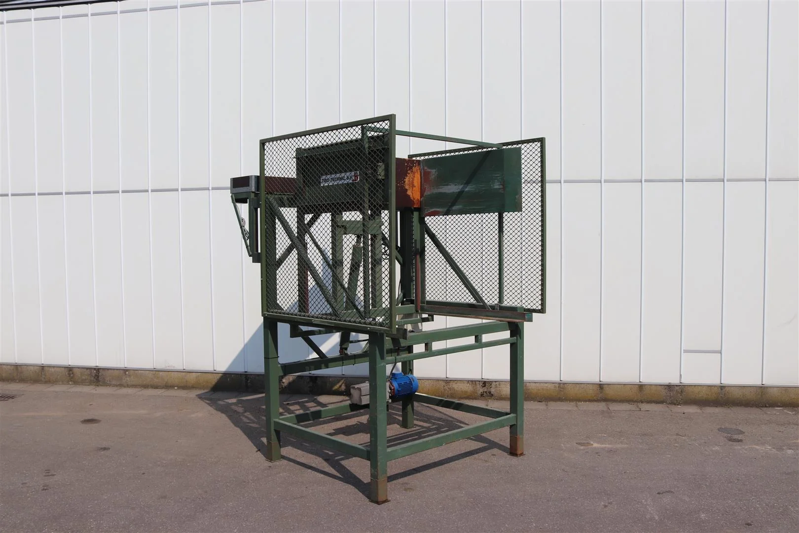 Tibo Blokker box tipper • Duijndam Machines