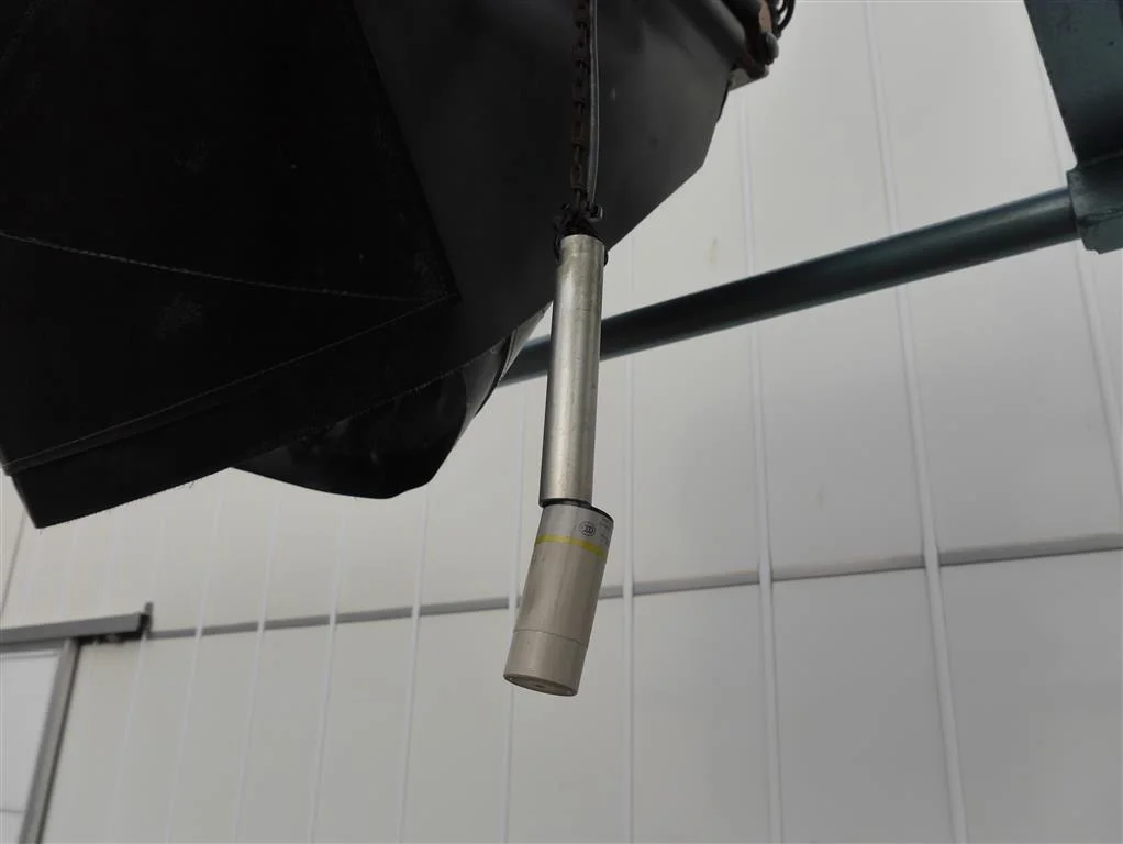 Toban Bigbag filler with stainless steel elevator • Duijndam Machines