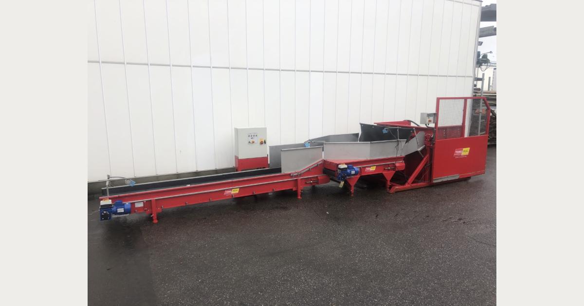 Tong Peal Box tipper 130 cm with hopper and conveyor • Duijndam Machines