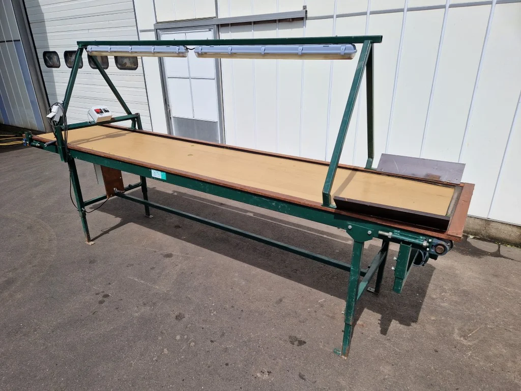 Total Systems inspection conveyor 400 x 80 cm • Duijndam Machines