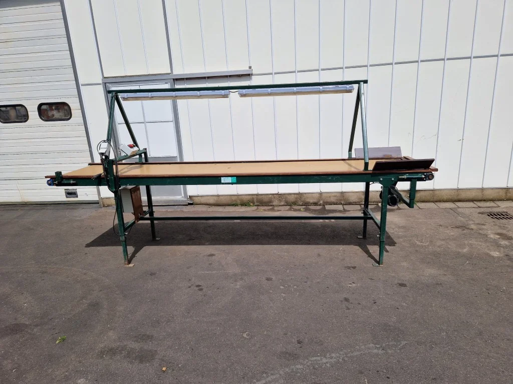Total Systems inspection conveyor 400 x 80 cm • Duijndam Machines