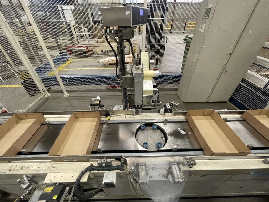 B+Equipment BA20 máquina de conformacion y montaje de cajas y bandejas ...