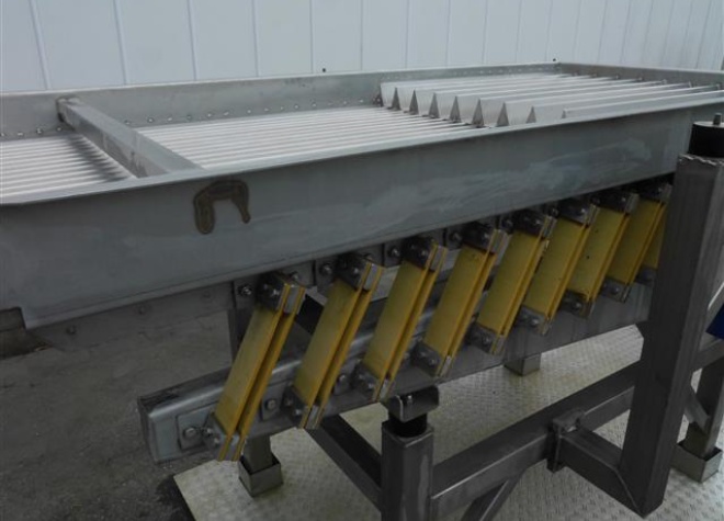 Gege rvs trilgoot breuk en lengtesorteermachine voor bonen • Duijndam ...