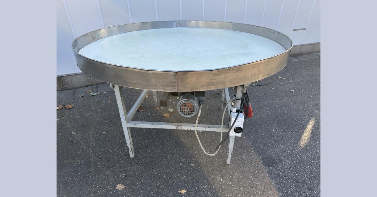 Turntable 150 cm chipboard with plastic top • Duijndam Machines
