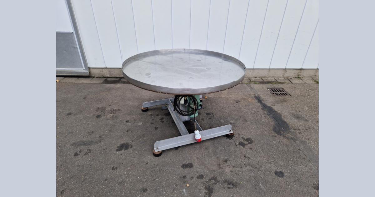 Turntable with stainless steel top, 150 cm Ø • Duijndam Machines