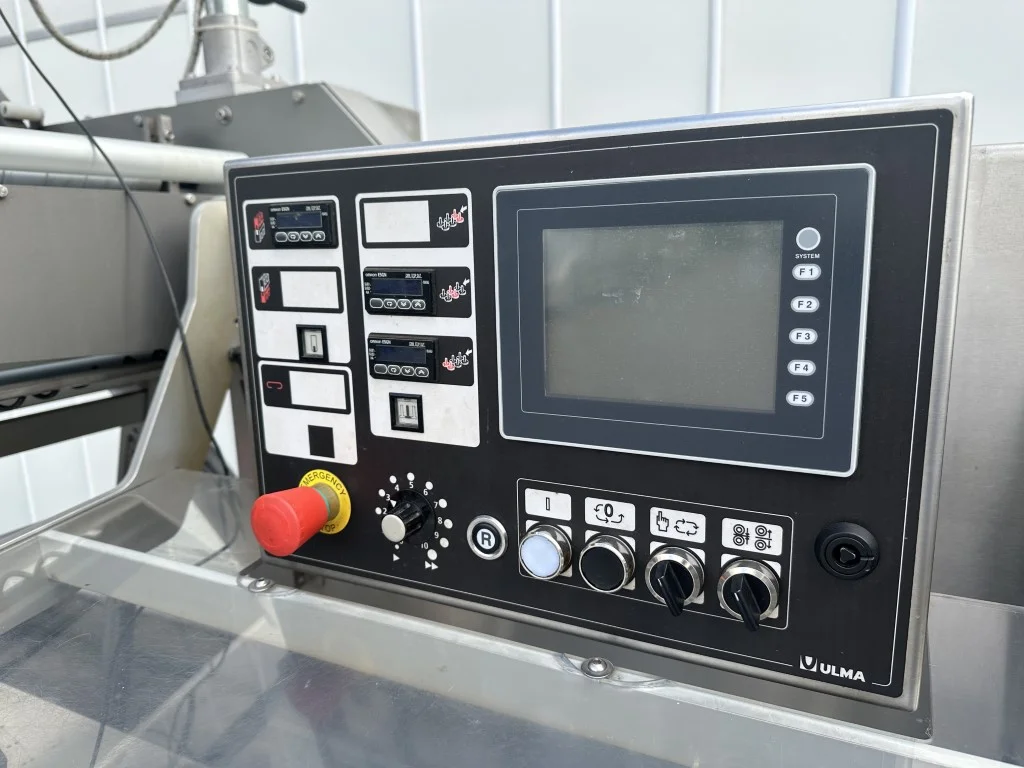 Ulma Sienna combi flow pack machine • Duijndam Machines