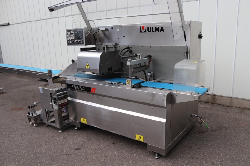 Ulma Sienna LS flowpacker con Markem Imaje SmartDate X40 impresora ...