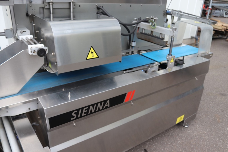 Ulma Sienna LS flowpacker con Markem Imaje SmartDate X40 impresora ...