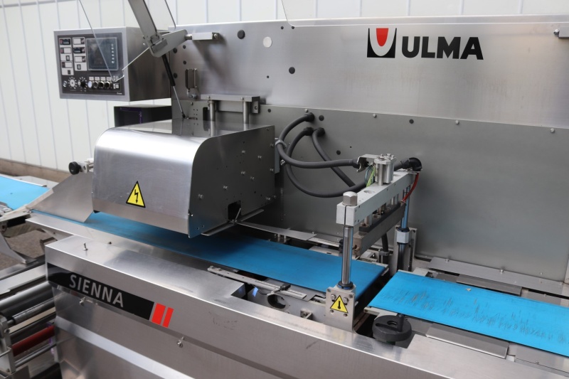 Ulma Sienna LS flowpacker with Markem Imaje SmartDate X40 printer ...