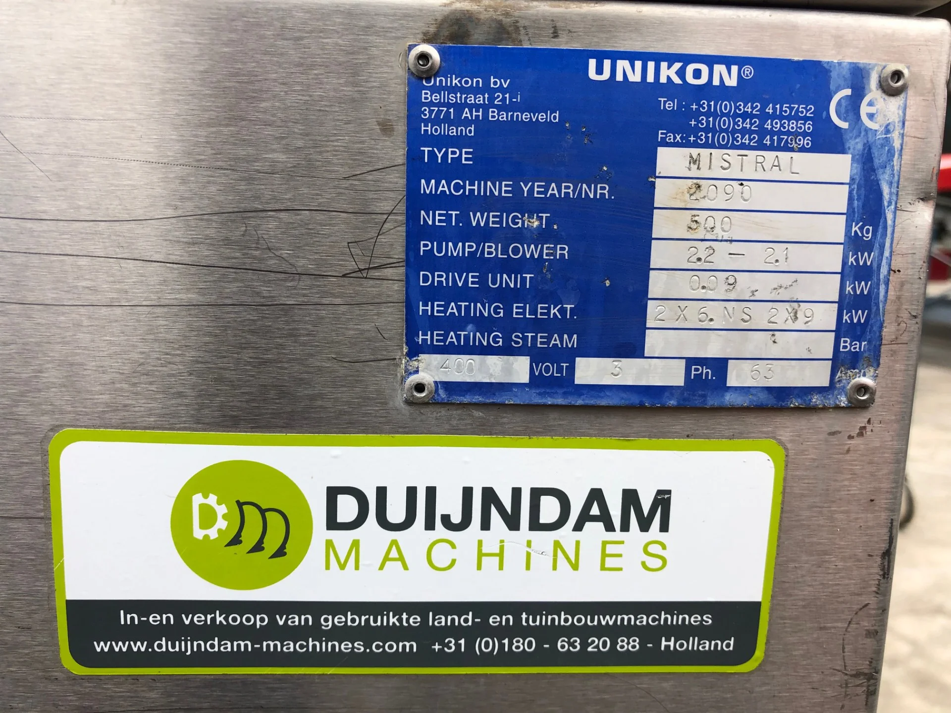 Unikon Mistral industrial tray and cratewasher • Duijndam Machines