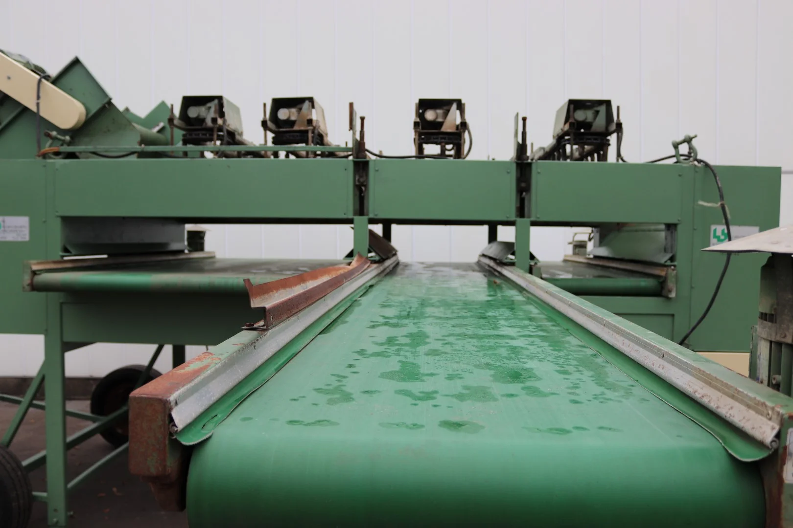 Vandenberg radial roller grader • Duijndam Machines