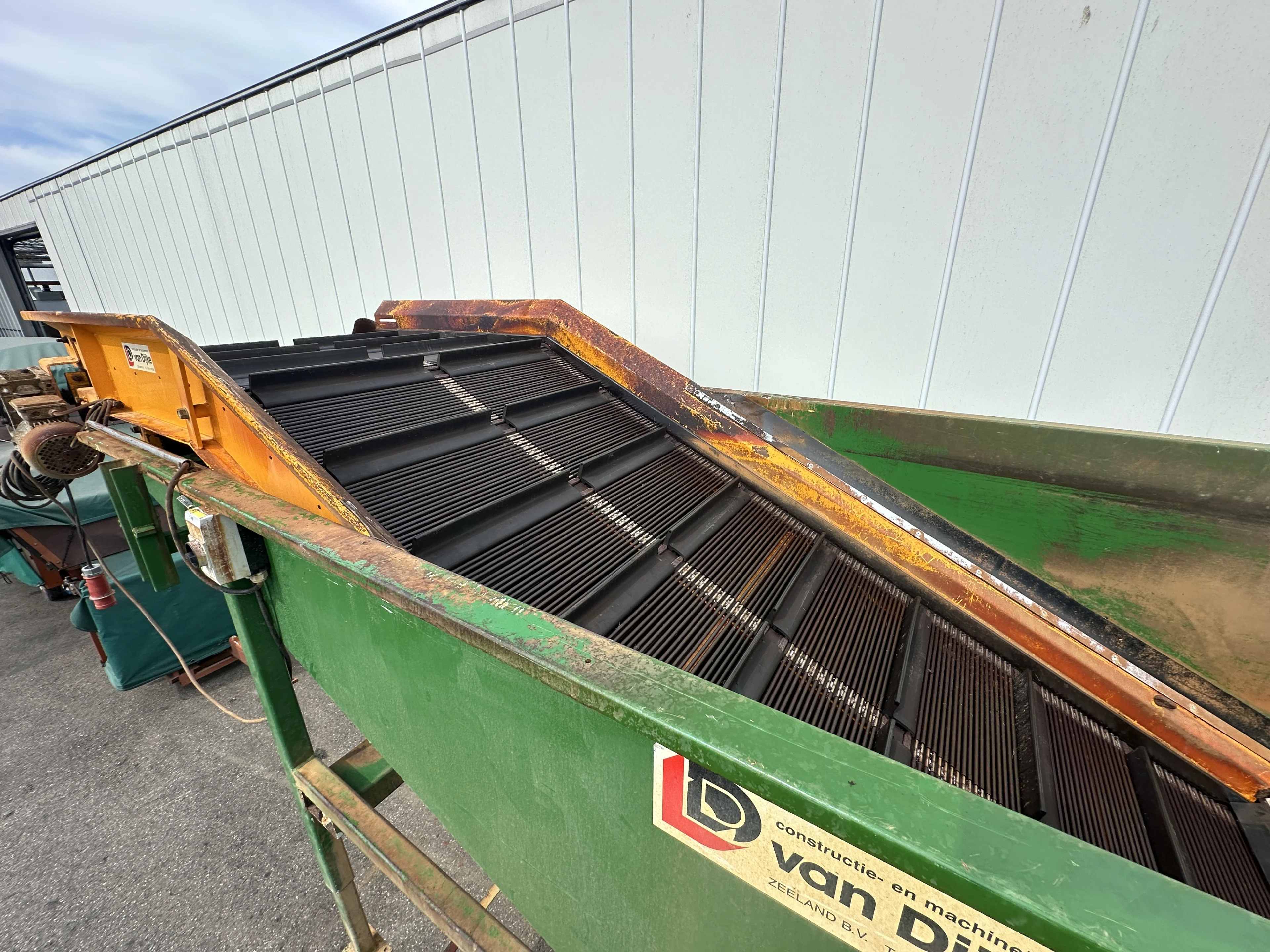 Van Dijke skin separator 120 cm • Duijndam Machines