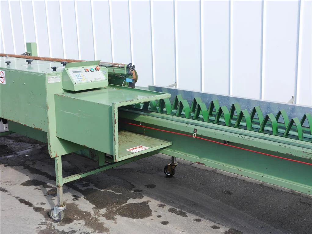 Vandenberg Bercomex flower bunching machine • Duijndam Machines