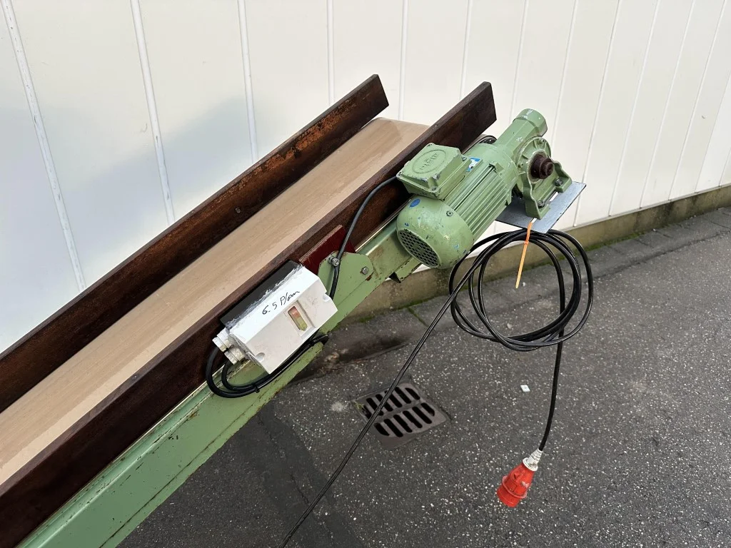 Van den Berg • Duijndam Machines