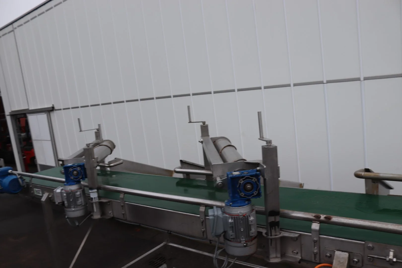 Verbruggen roller sorting machine with 2 spiral rollers • Duijndam Machines