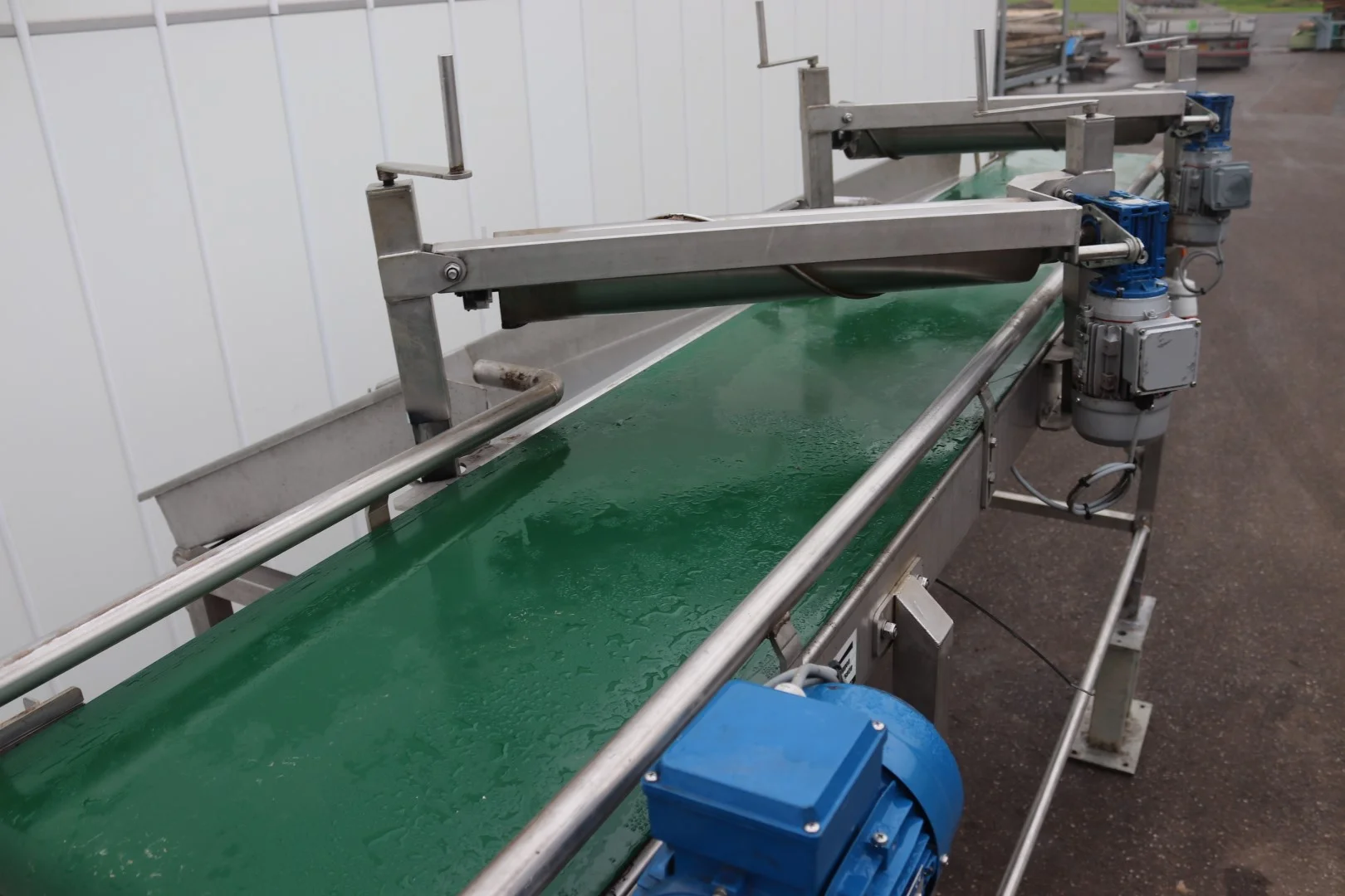 Verbruggen roller sorting machine with 2 spiral rollers • Duijndam Machines