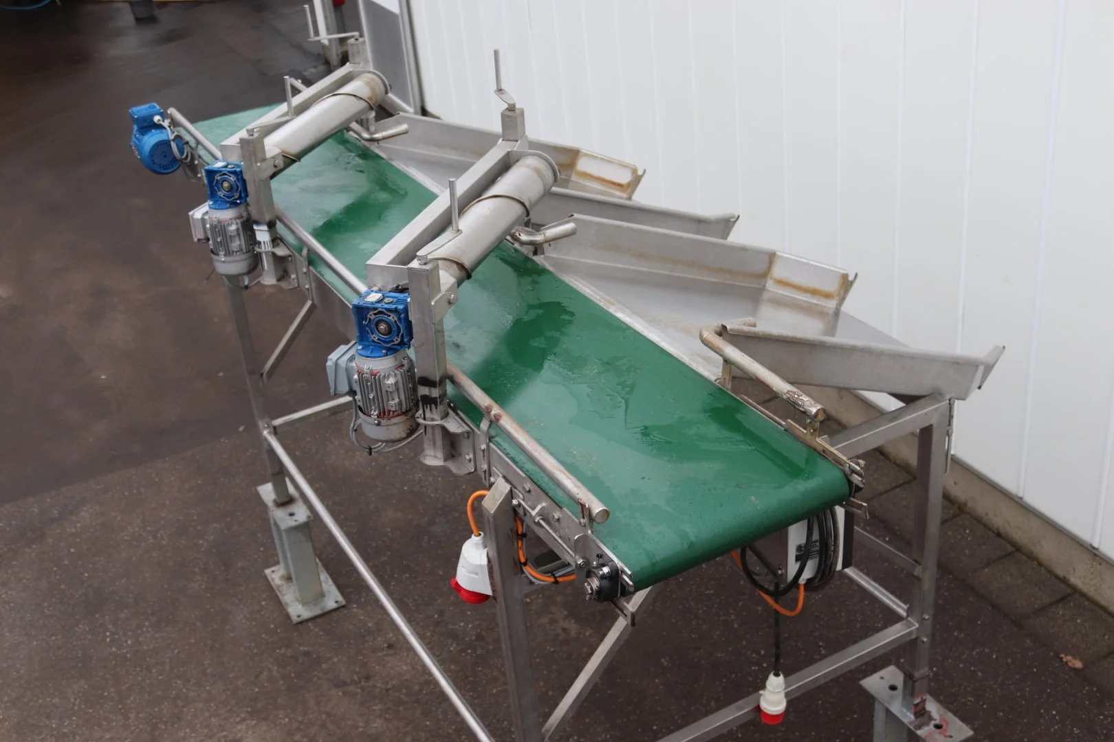 Verbruggen roller sorting machine with 2 spiral rollers • Duijndam Machines