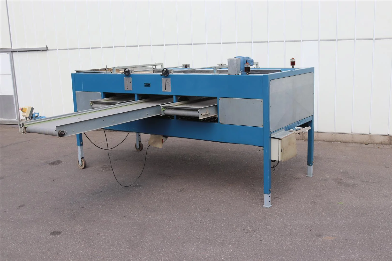 Vitech radiaal rollensorteermachine met 3 sorteringen • Duijndam Machines