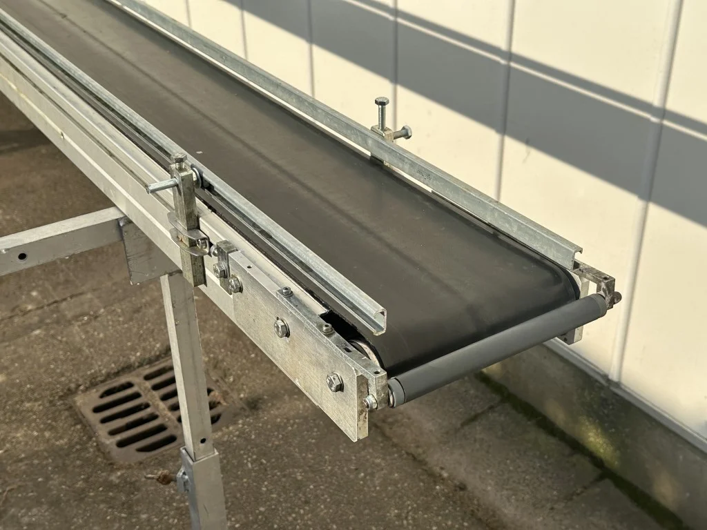 Viscon conveyor 365 x 19,5 cm • Duijndam Machines