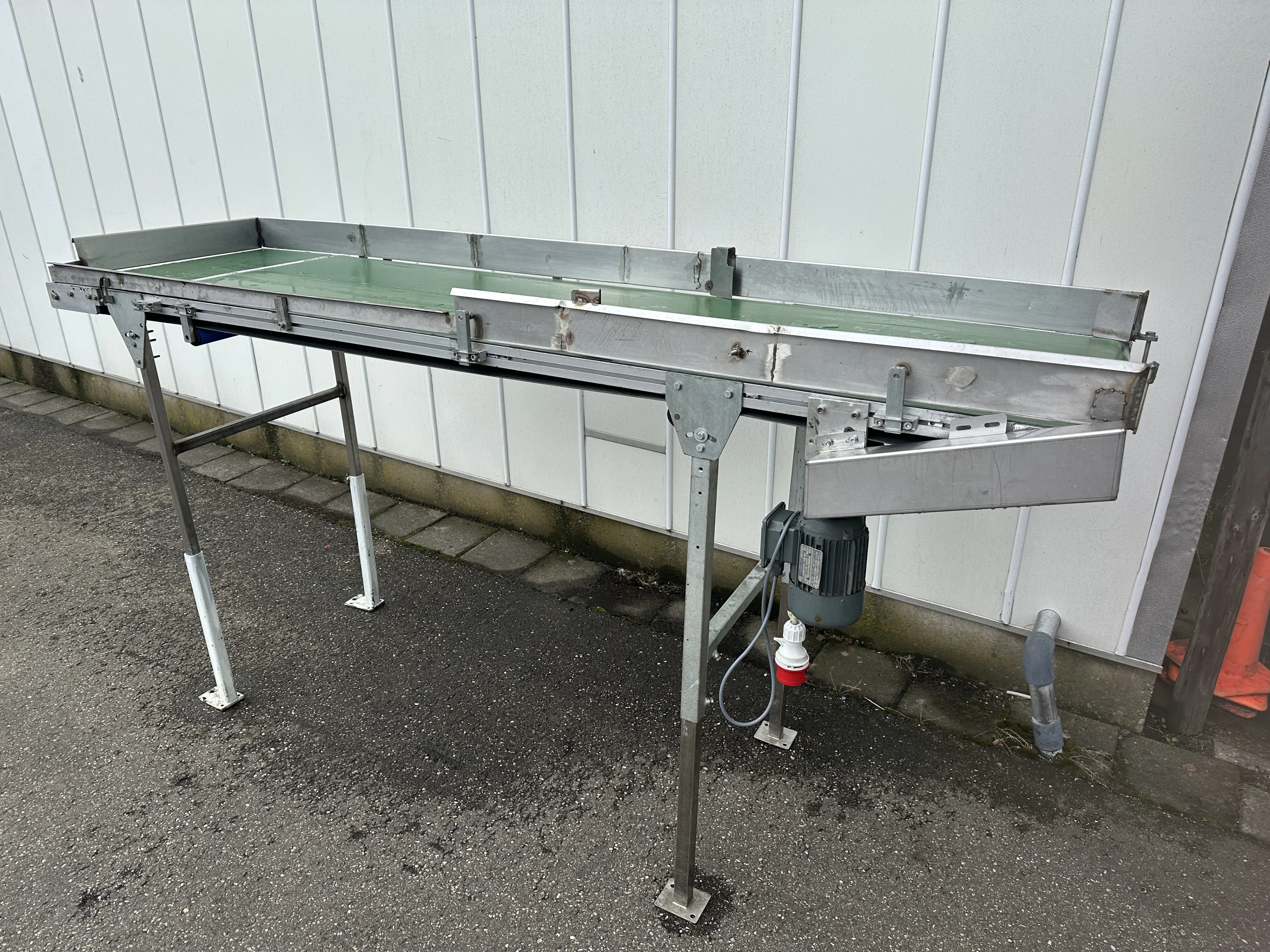 Viscon flat conveyor 260 x 68 cm • Duijndam Machines
