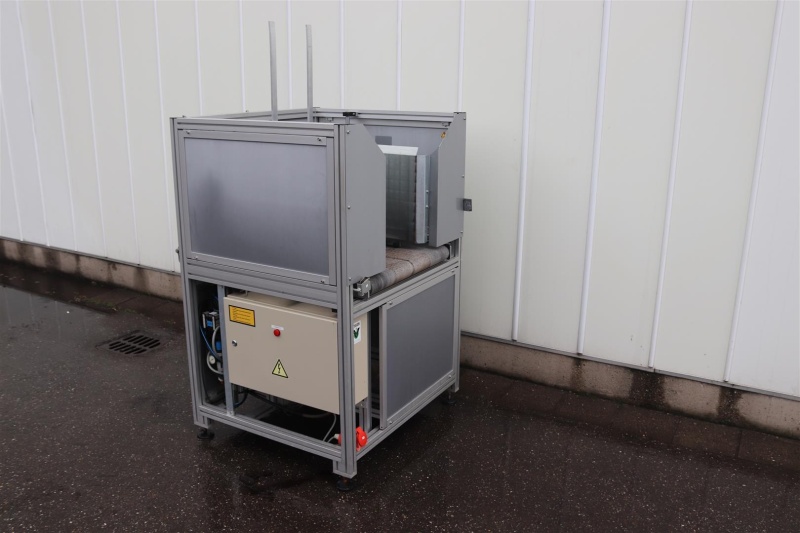 Visser tray dispenser / destacker for trays • Duijndam Machines