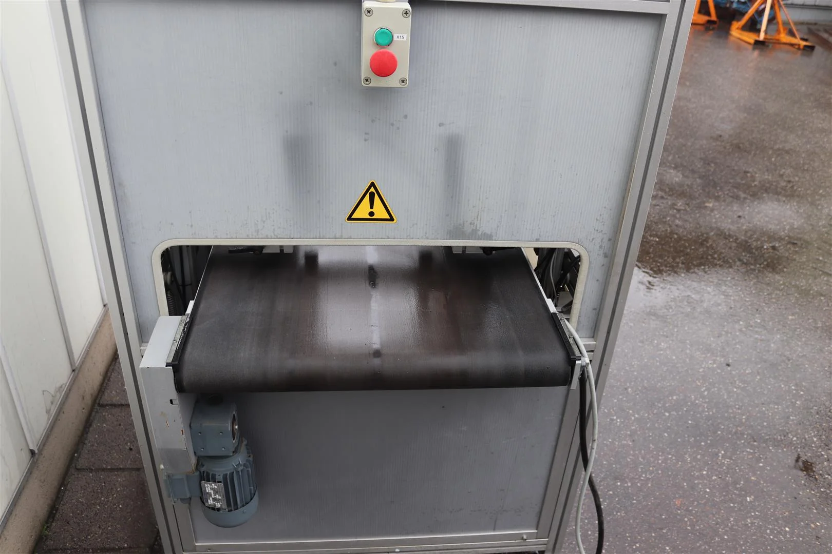 Visser tray dispenser / destacker for trays • Duijndam Machines