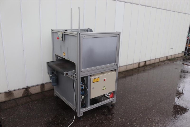 Visser tray dispenser / destacker for trays • Duijndam Machines