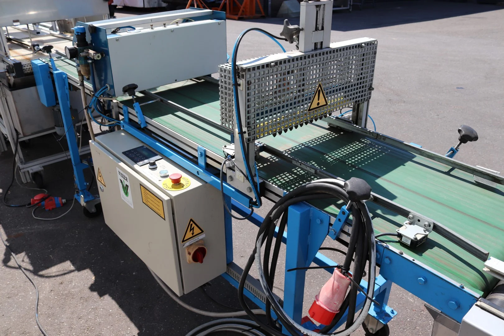 Visser Granette vacuum seeder with dibbler • Duijndam Machines