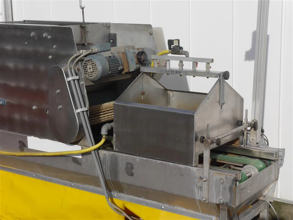 Visser tray watering unit with Vermiculite covering • Duijndam Machines