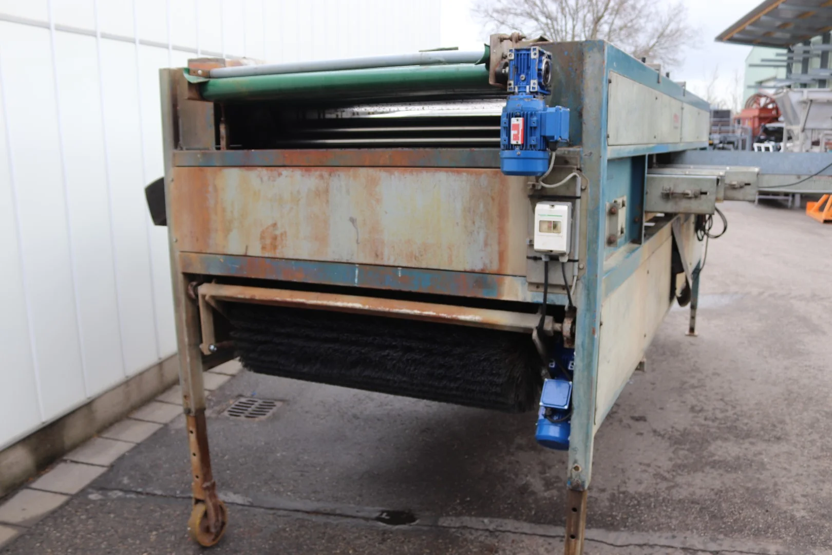 Vitech radial roller grader with 3 sortings • Duijndam Machines