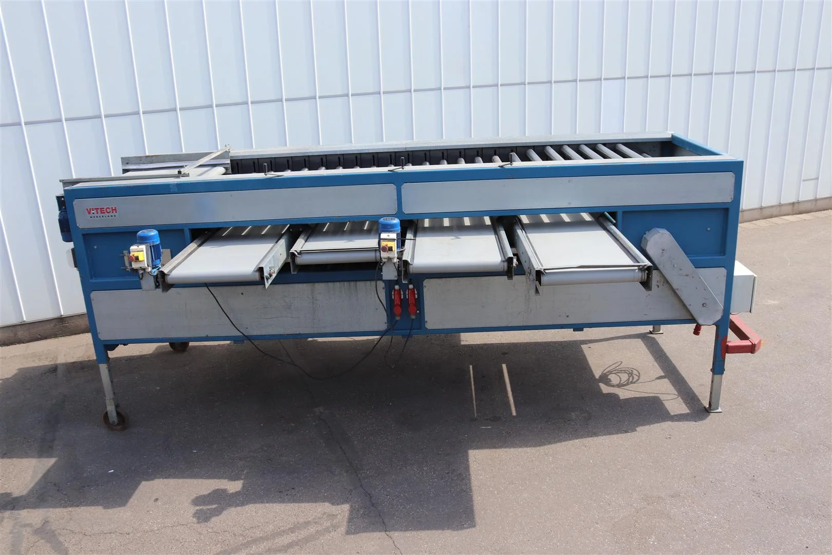 Vitech radial roller grader with 4 sortings • Duijndam Machines