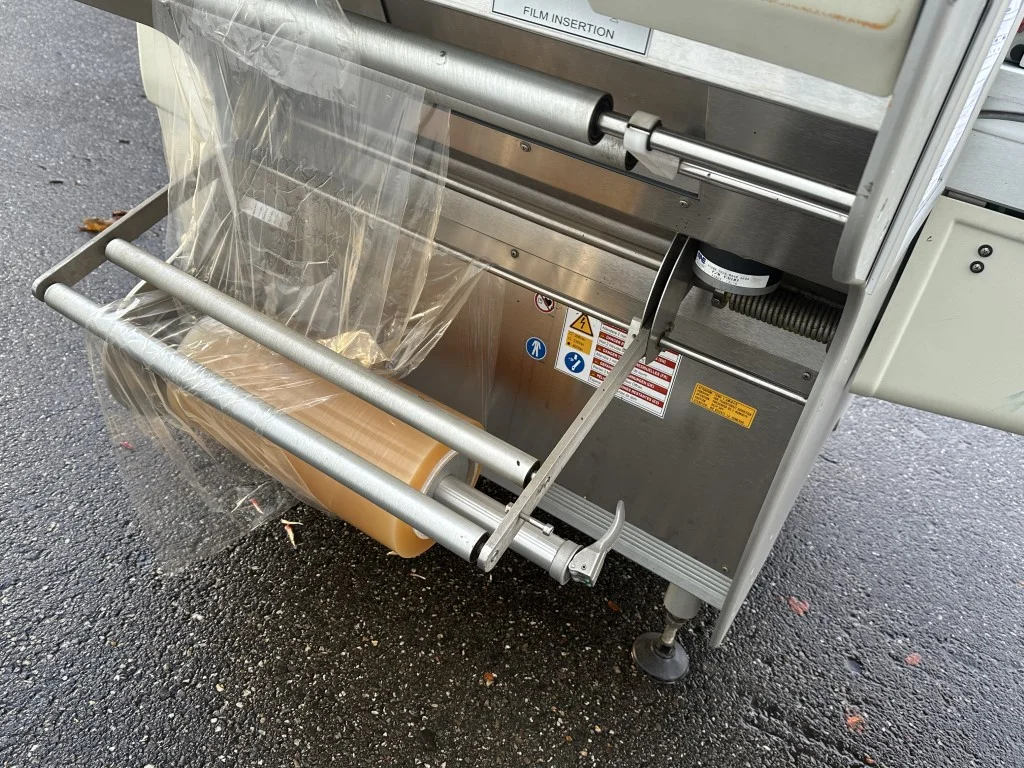 Waldyssa PIU 55 stretch film packaging machine with 2 meter conveyor ...