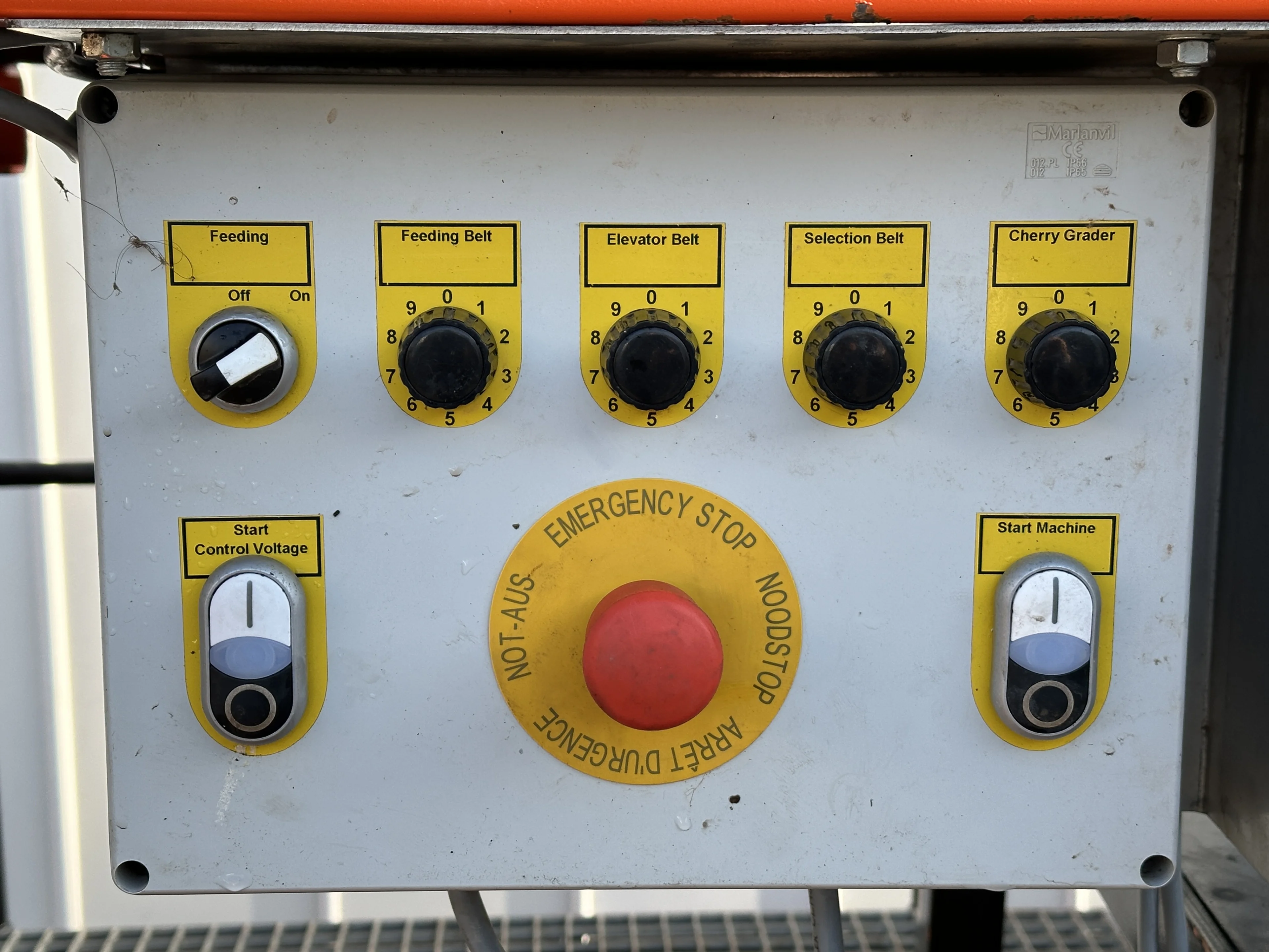 Wamel Perfect CGM cherry sorting machine • Duijndam Machines