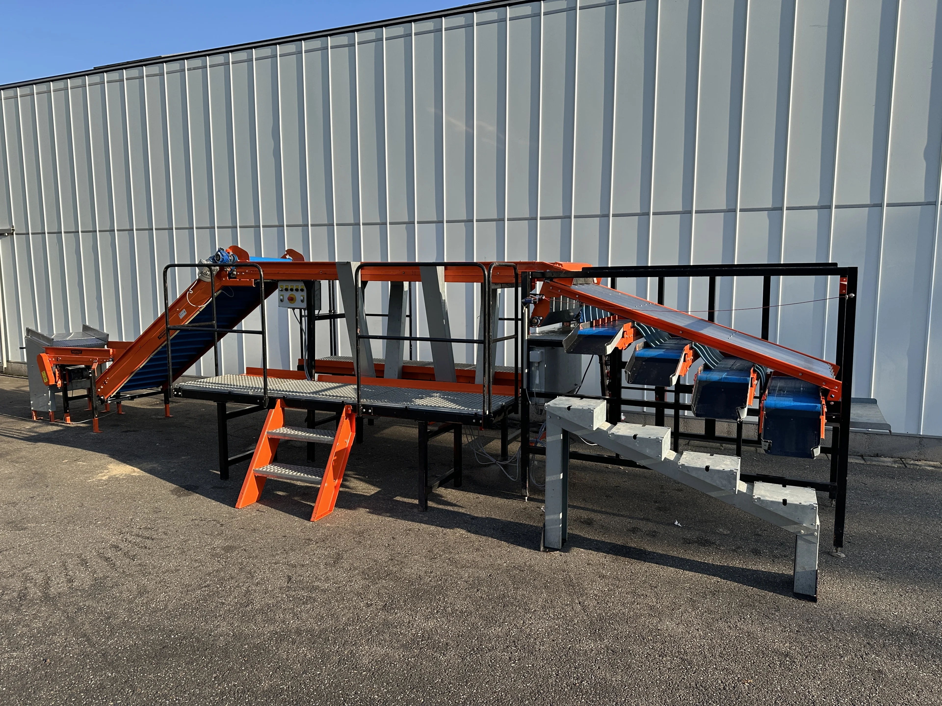 Wamel Perfect CGM cherry sorting machine • Duijndam Machines