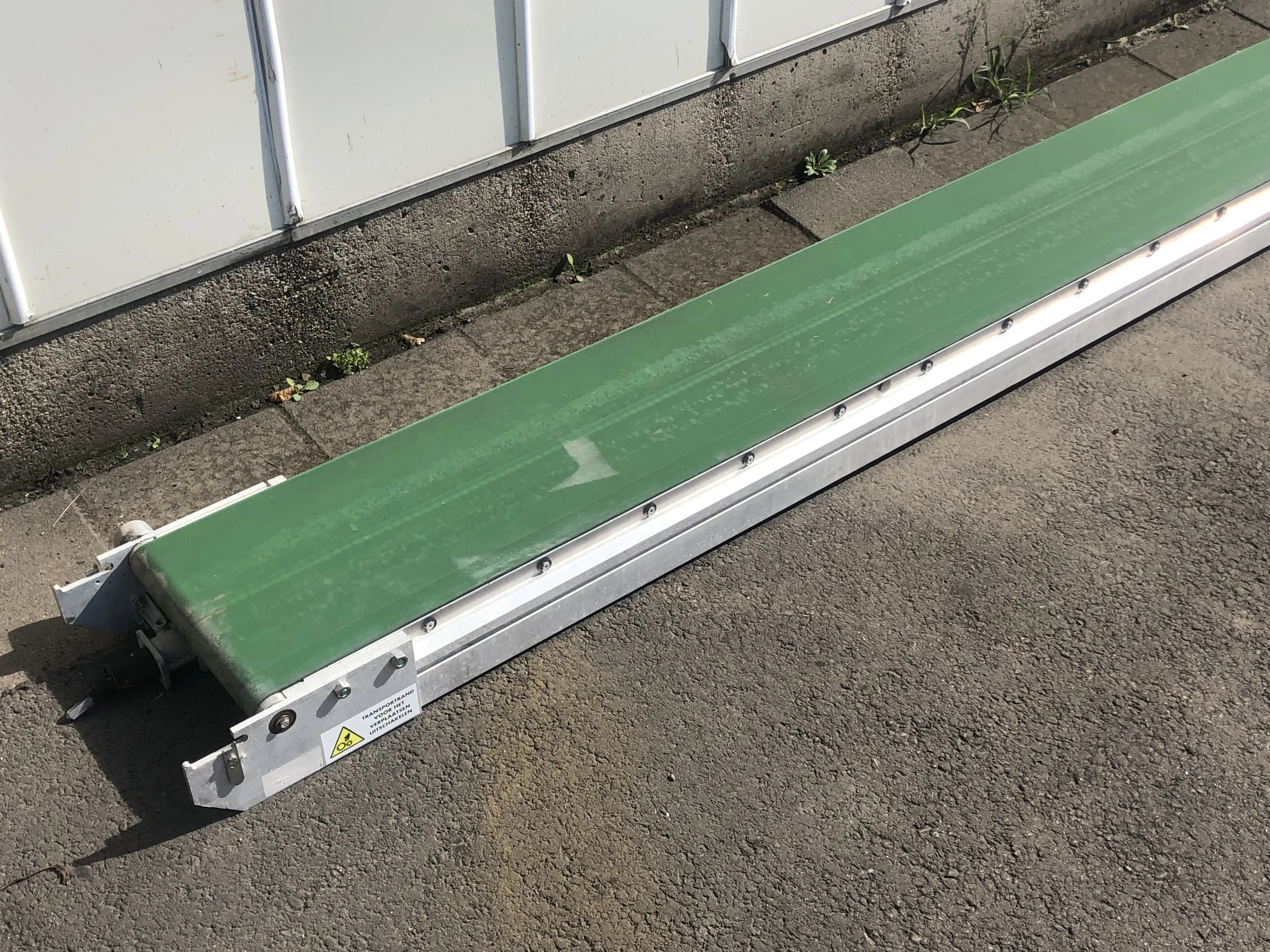 Wevab conveyor for potplants 600 x 30 cm • Duijndam Machines